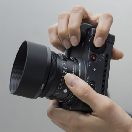 SIGMA 45mm F2.8 DG DN | Contemporary | SIGMA Corporation of America
